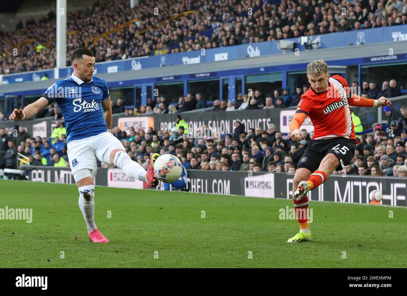 Goodison Park, Liverpool, UK. 27th Jan, 2024. FA Cup Fourth Round ...