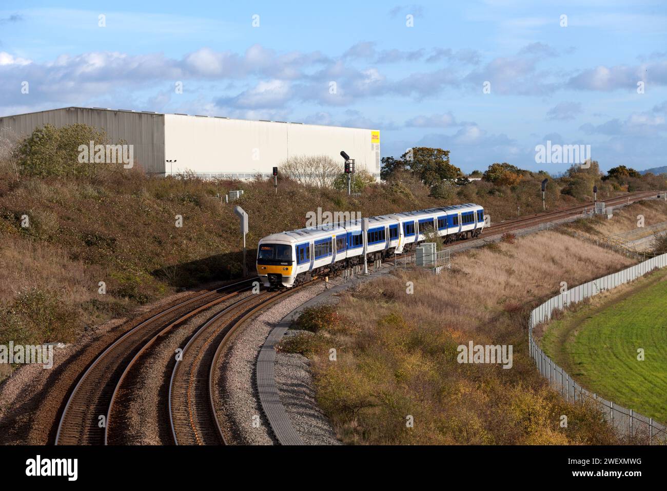 Chiltern Railways class 165 Turbo trains 165009 + 165023 passing ...