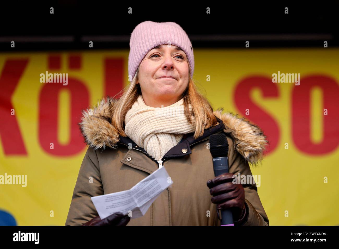 Journalistin Anette Dowideit vom Medienhaus Correctiv bei einer ...