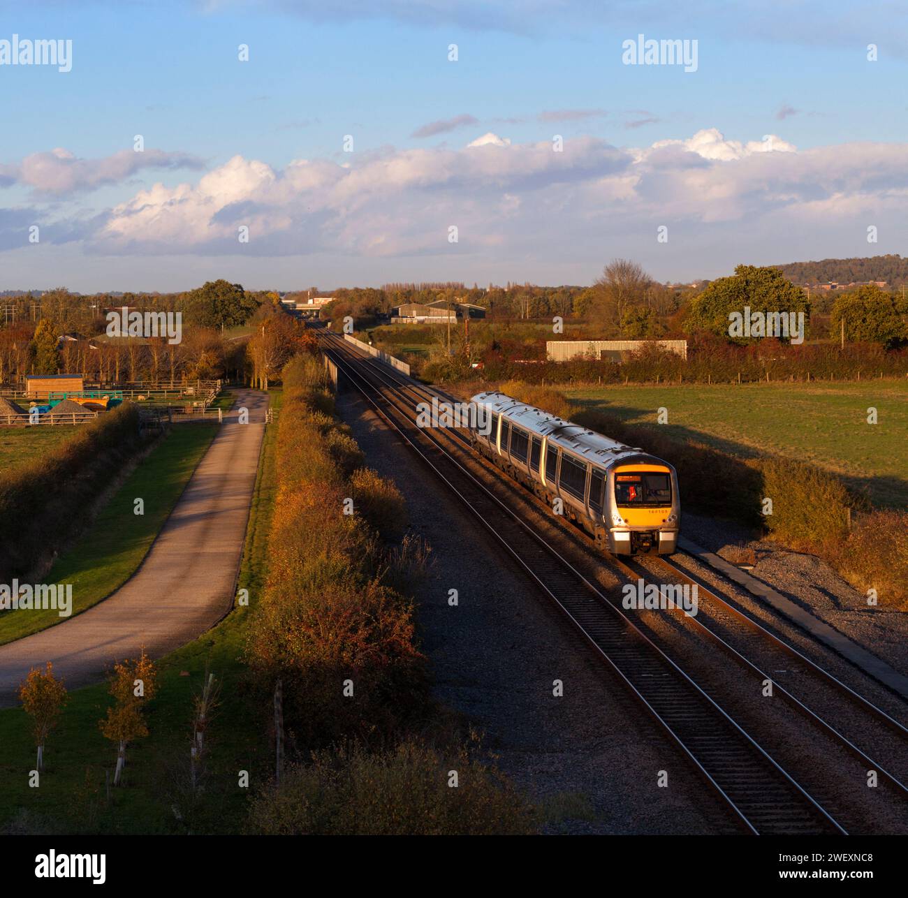 Charlton railway hi-res stock photography and images - Alamy