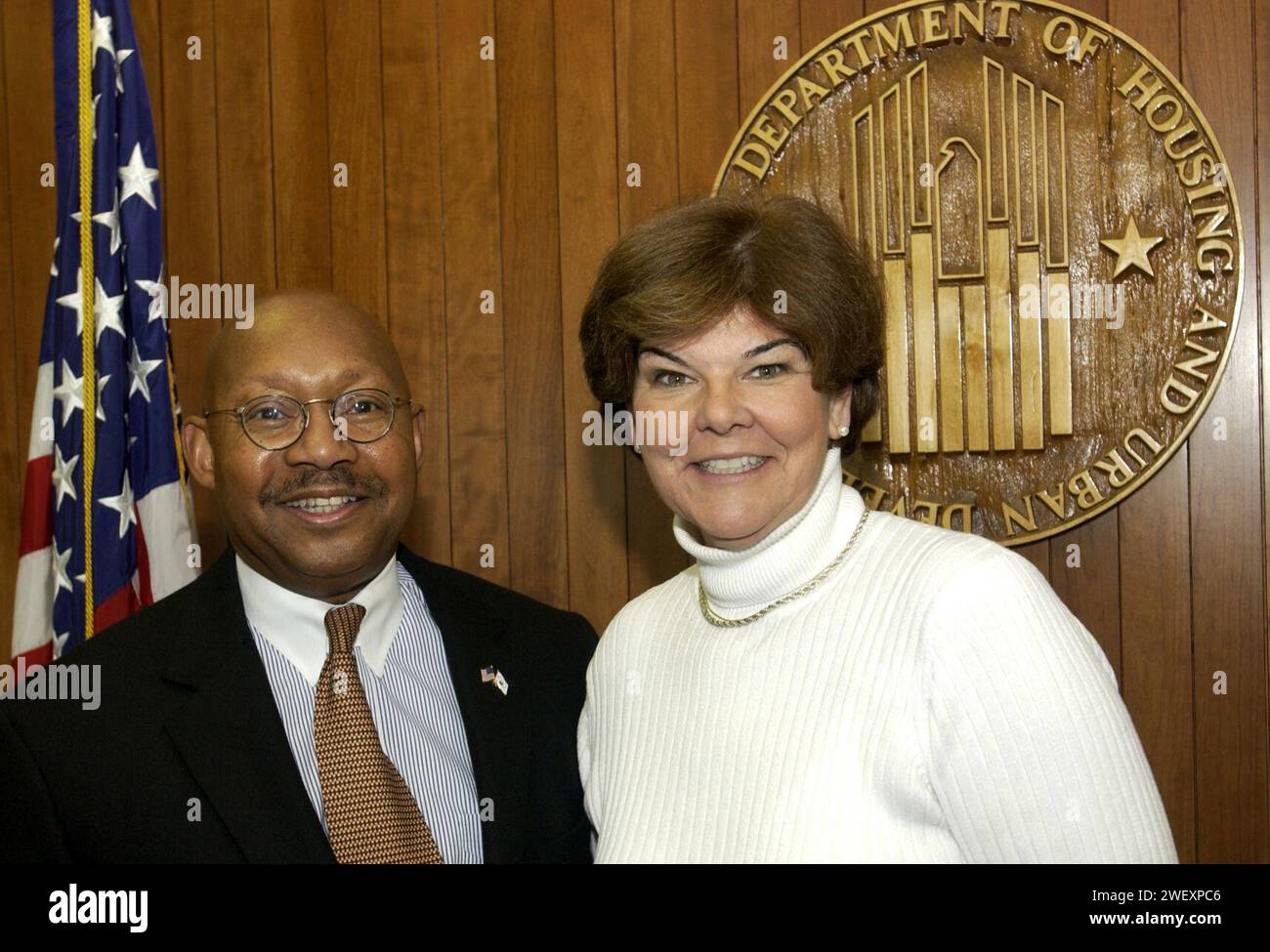 Alphonso Jackson with ABC's Ann Compton Stock Photo - Alamy