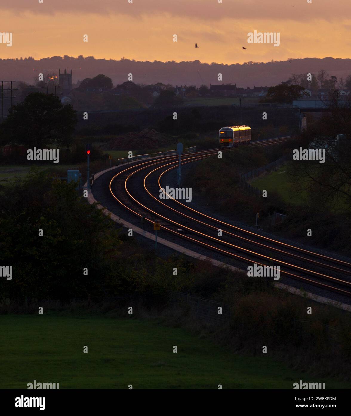 Sun on train line hi-res stock photography and images - Alamy