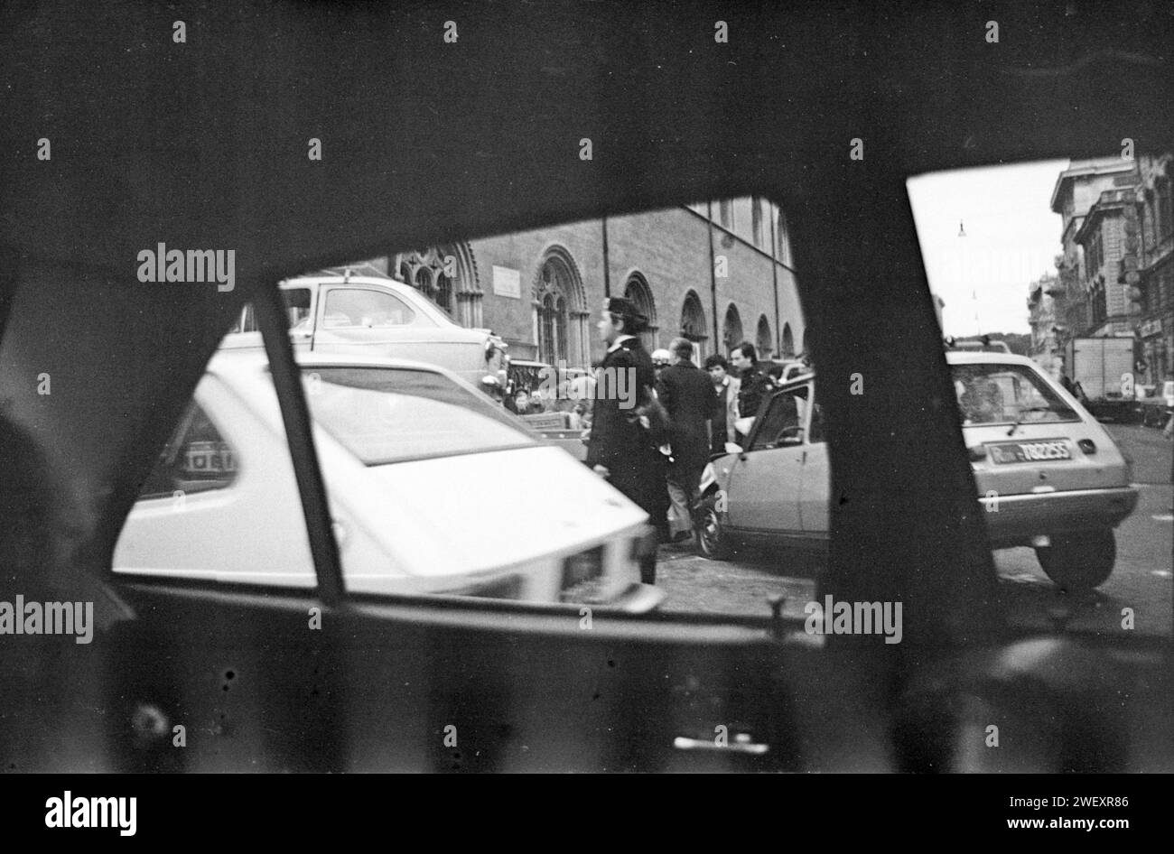 Street scene 1970s italy hi-res stock photography and images - Alamy
