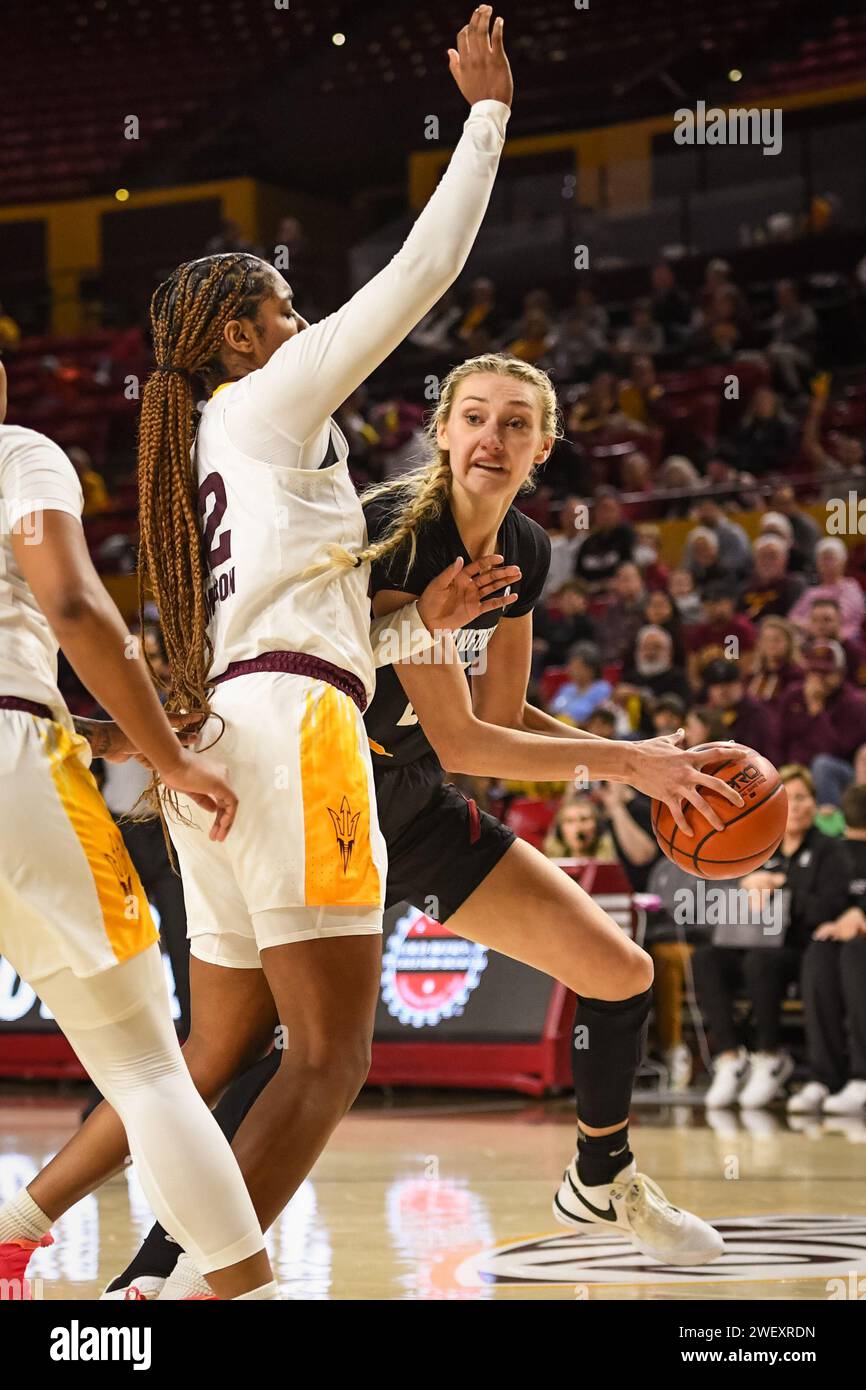 Cameron brink hi-res stock photography and images - Alamy