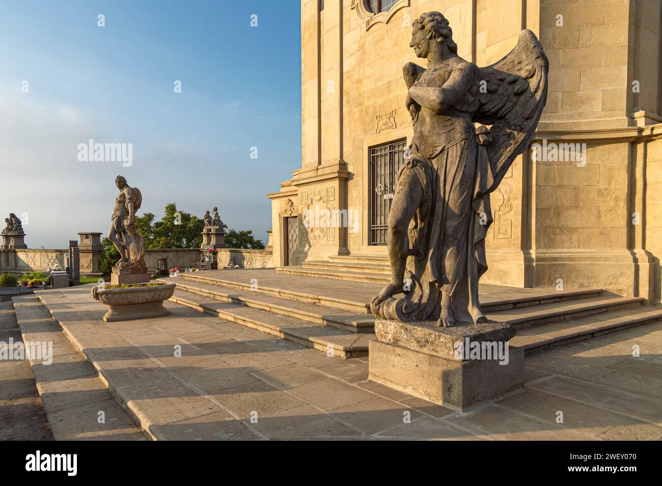Baroque tomb hi-res stock photography and images - Alamy