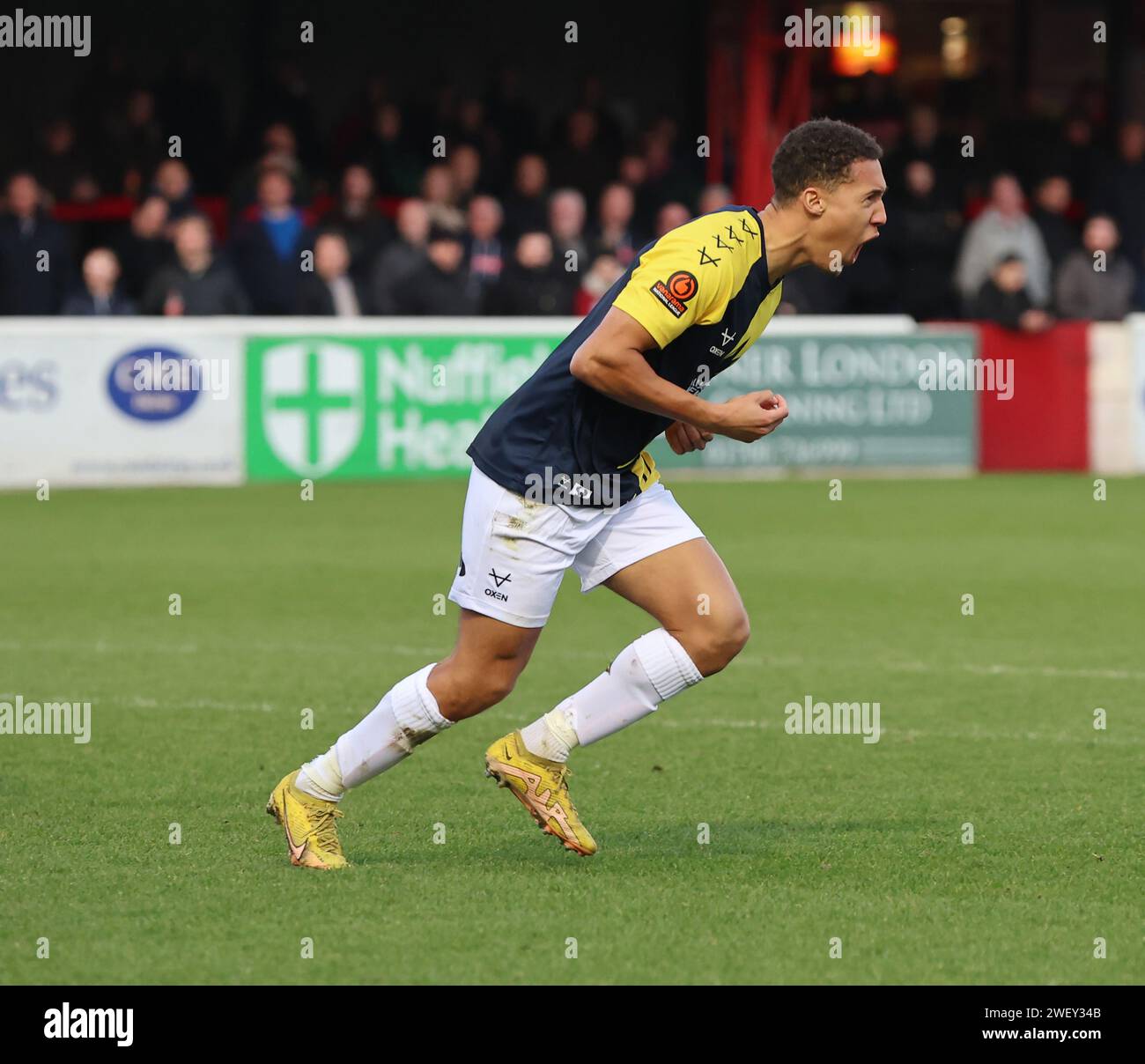Dagenham, UK. 27th Jan, 2024. DAGENHAM, ENGLAND - Caleb Richards of ...