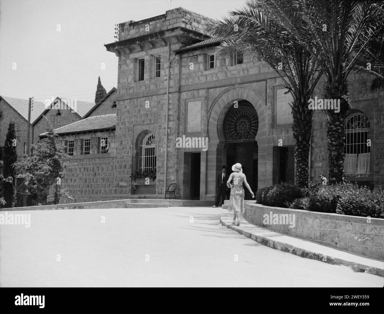 American University, Beirut, (A.U.B.). Main gate Stock Photo - Alamy