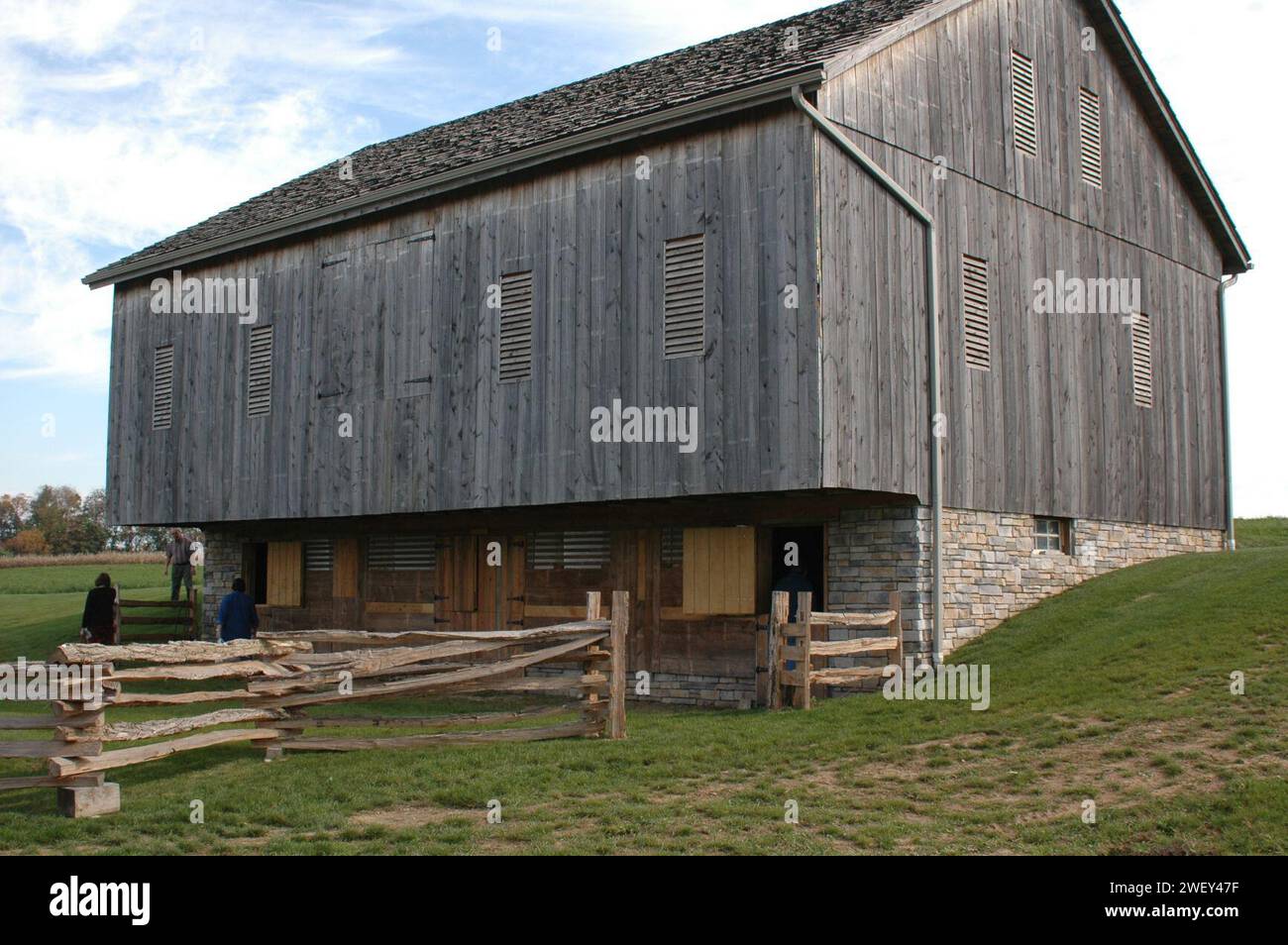 Amish Country Byway - 1830s Barn Replica Stock Photo - Alamy
