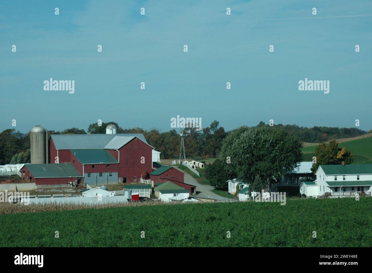 Amish Country Byway - A Working Farm in Holmes County Stock Photo - Alamy