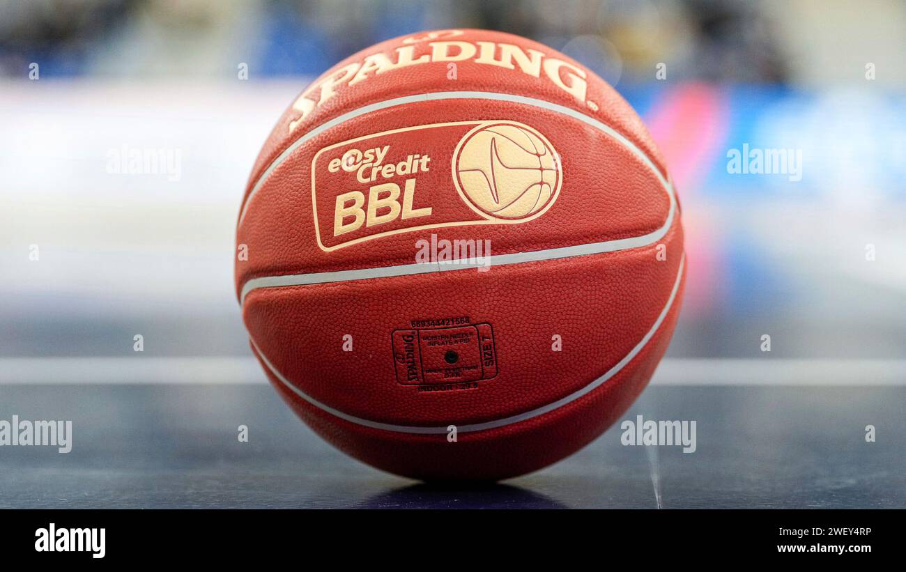 Heidelberg, Deutschland. 27th Jan, 2024. Ein Ball der Marke Spalding ...