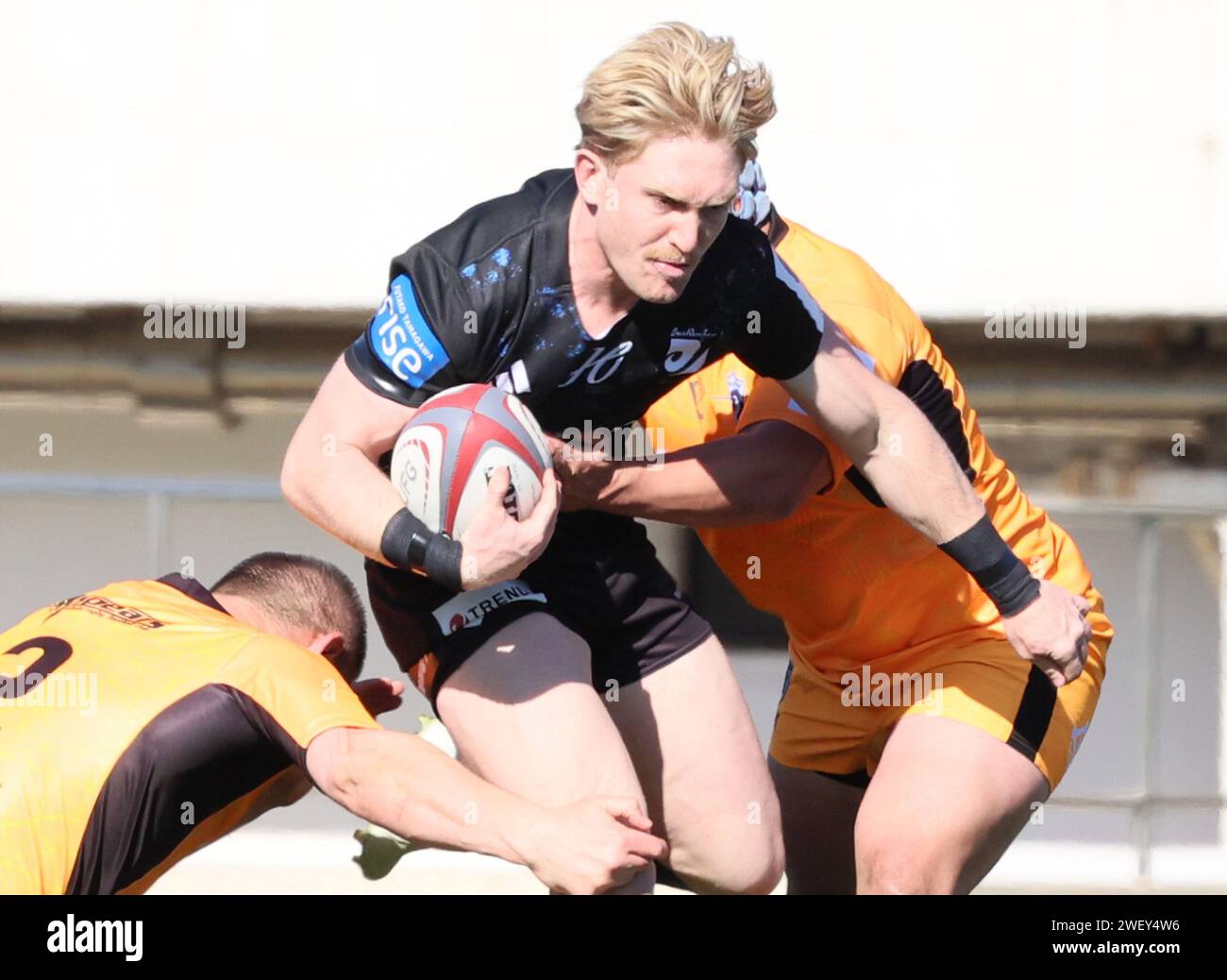 Tokyo, Japan. 27th Jan, 2024. Ricoh Black Rams Tokyo fly half Isaac ...