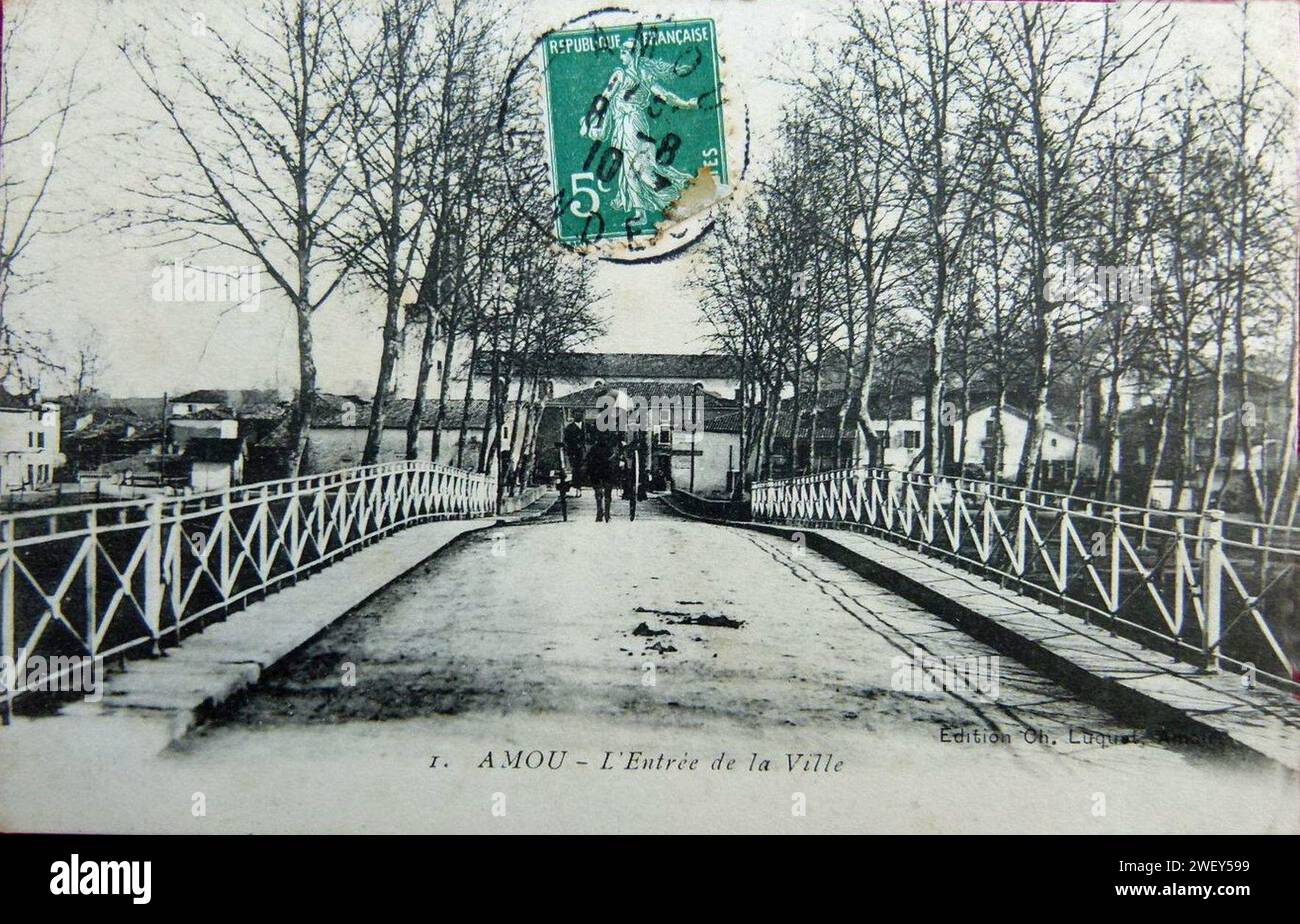 Amou (Landes) - Entrée de la ville 2 Stock Photo - Alamy