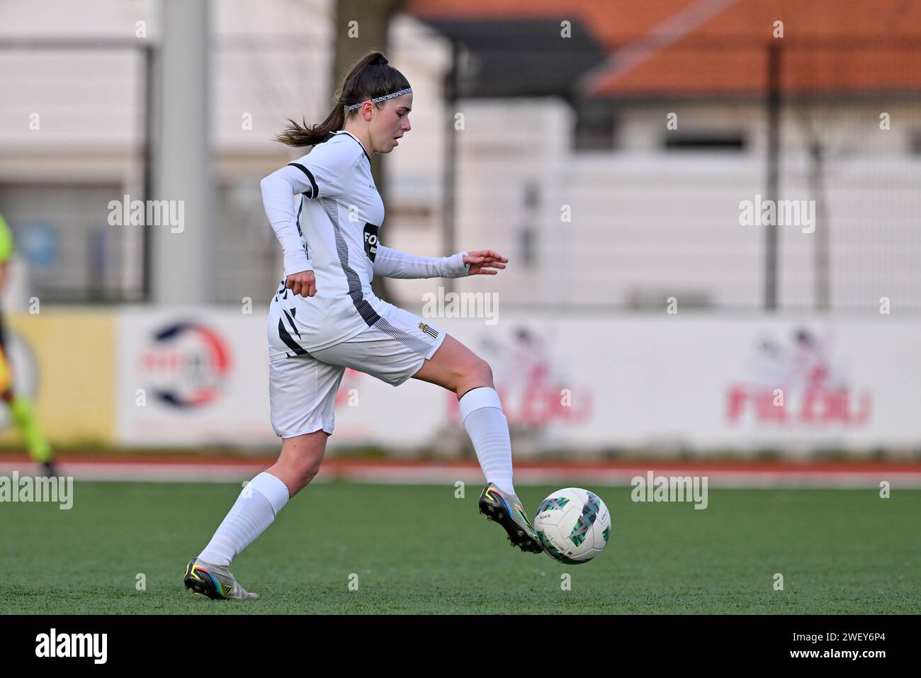 Knokke, Belgium. 27th Jan, 2024. Lise Michalak (10) of Charleroi pictured during a female soccer ...