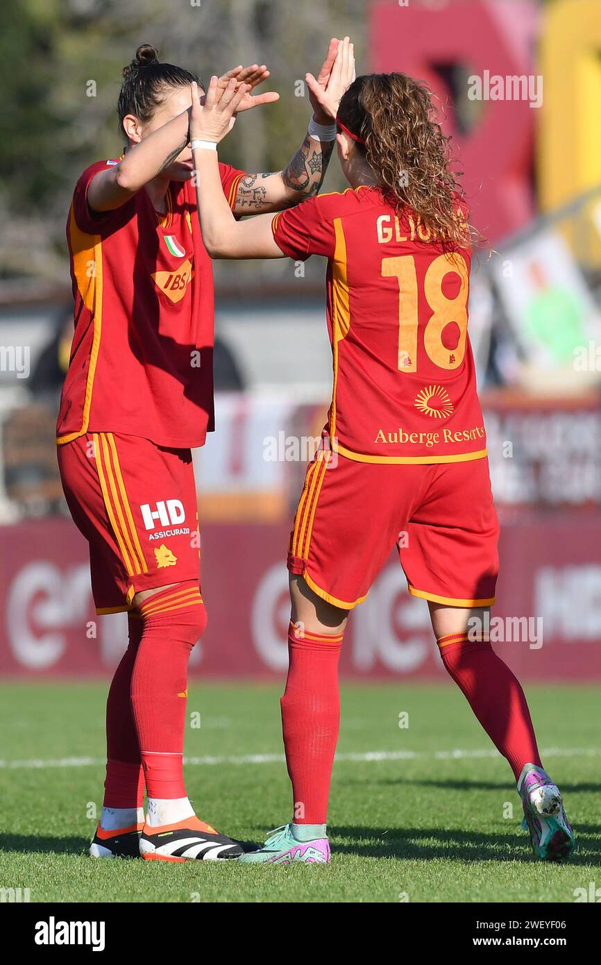 Roma, Lazio. 27th Jan, 2024. Elena Linari of AS Roma woman celebrates ...
