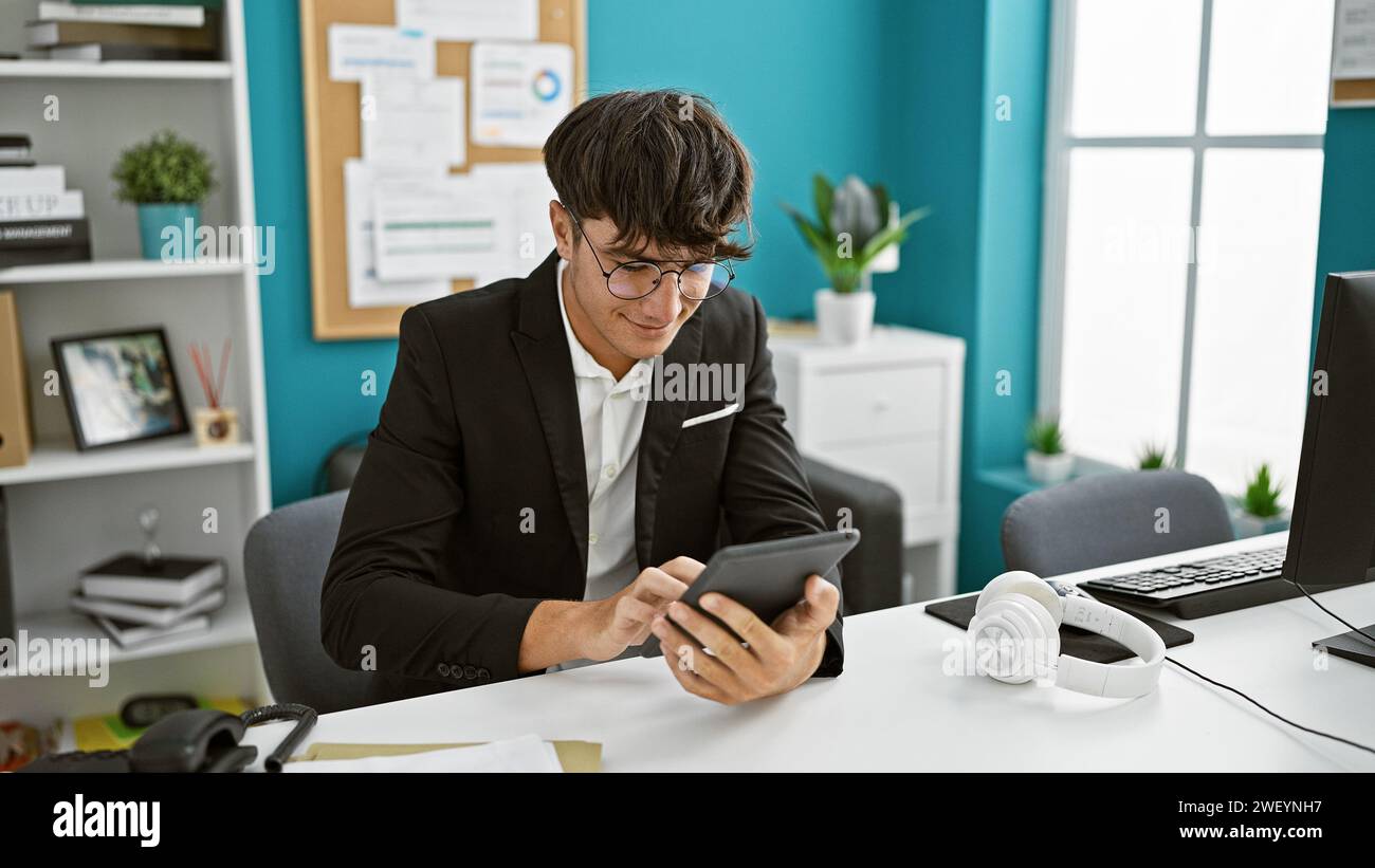 Teen boy glasses working on hi-res stock photography and images - Alamy