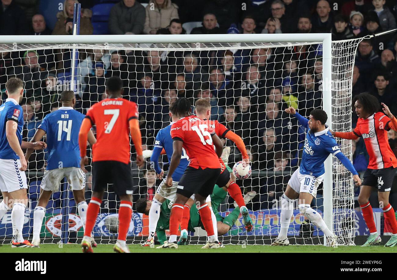 Goodison Park, Liverpool, UK. 27th Jan, 2024. FA Cup Fourth Round ...