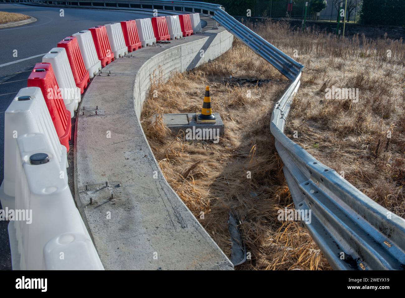 Guard rail car driving hi-res stock photography and images - Alamy