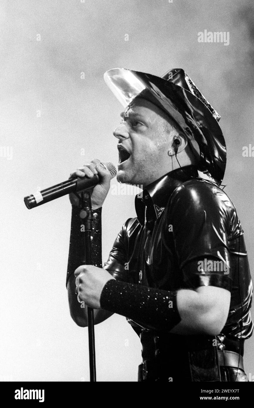 ANDY BELL, ERASURE, 1997: Andy Bell of Erasure live at Cardiff ...