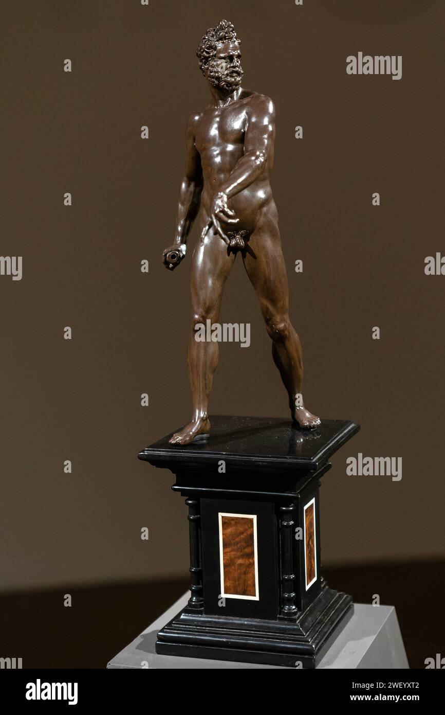 Mars sculpture hi-res stock photography and images - Alamy