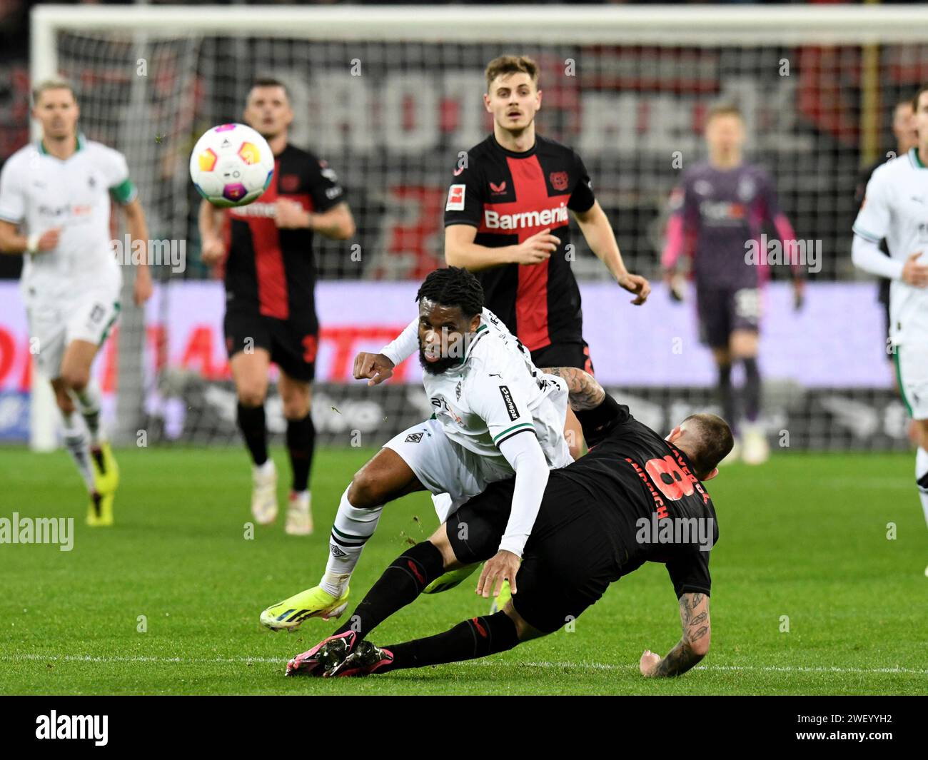 Leverkusen, Deutschland. 27th Jan, 2024. Robert Andrich ( Bayer 04 ...