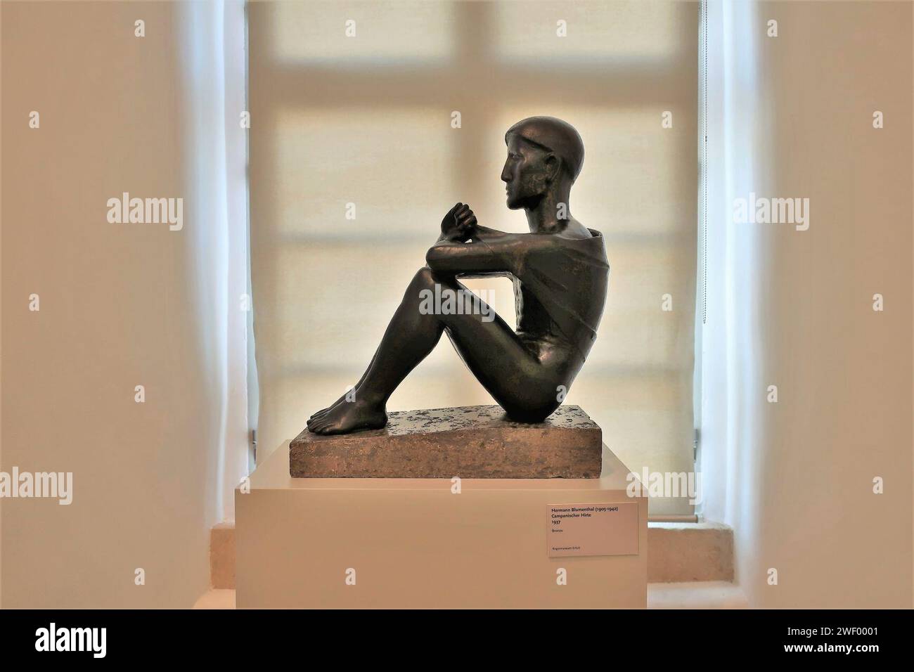 Vintage skulptur hi-res stock photography and images - Alamy