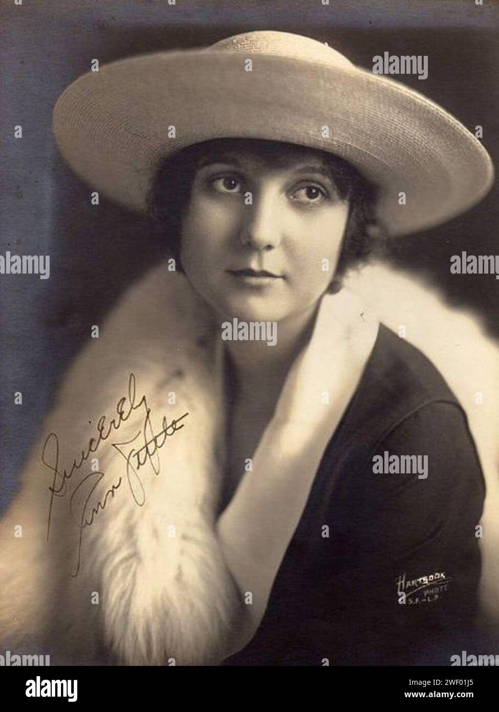 Ann little hi-res stock photography and images - Alamy