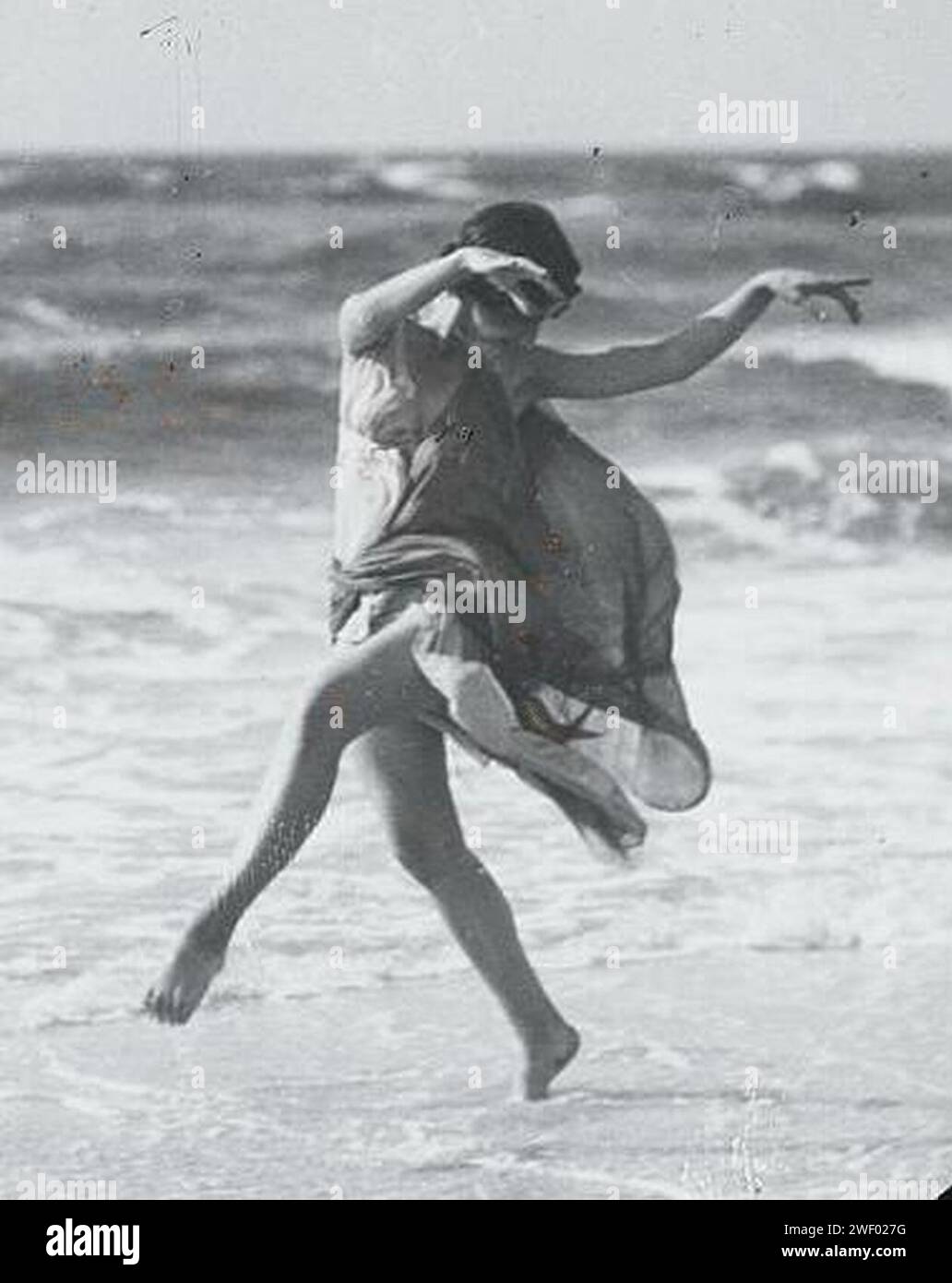 Anna Duncan (1894-1980) dancing (cropped Stock Photo - Alamy