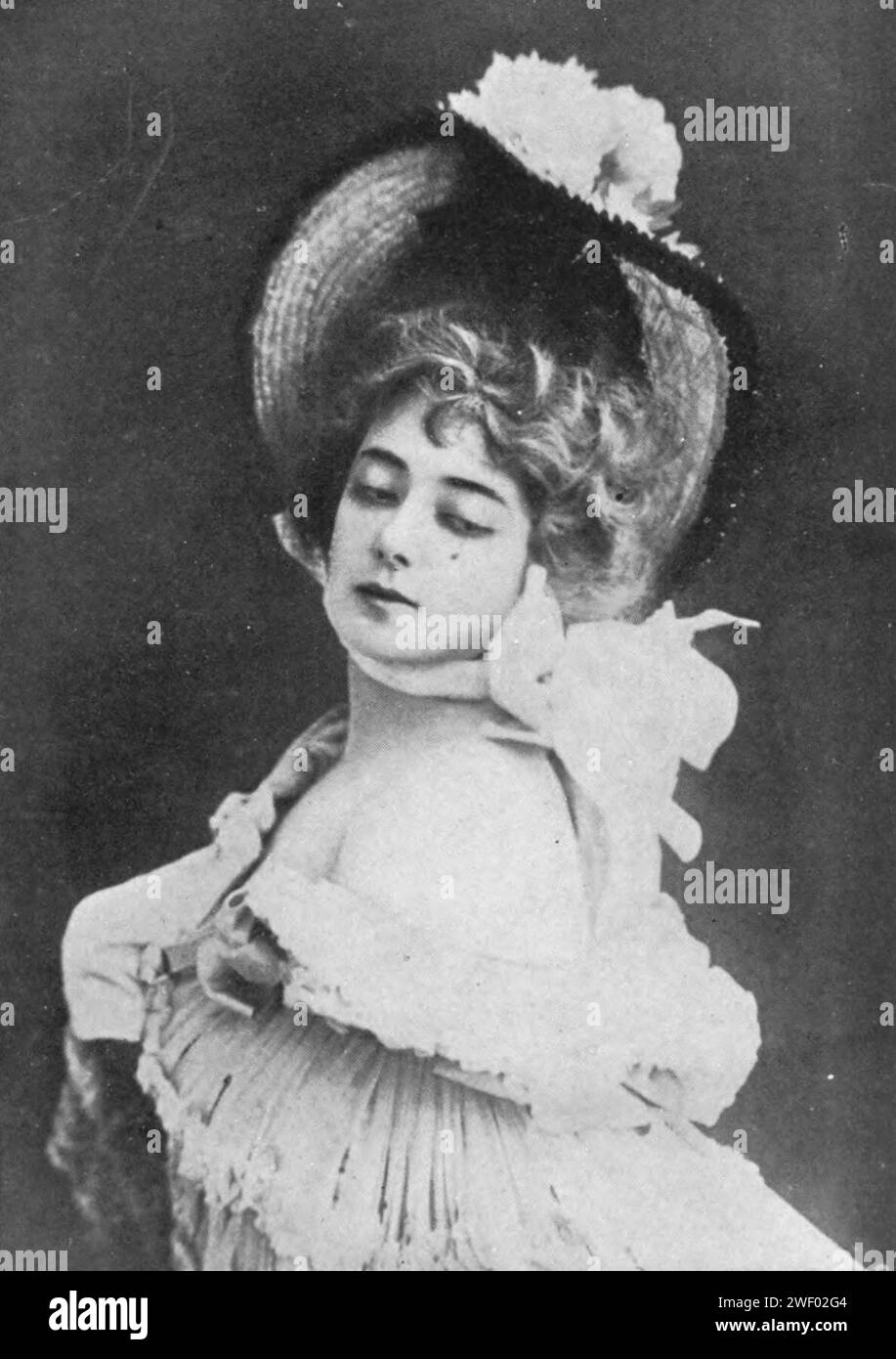 Anna Held, stage actress. Hall, New York Stock Photo - Alamy