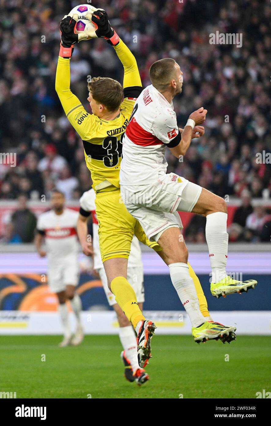 Stuttgart, Deutschland. 27th Jan, 2024. Strafraumszene, Torraumszene Torwart Alexander Nuebel ...
