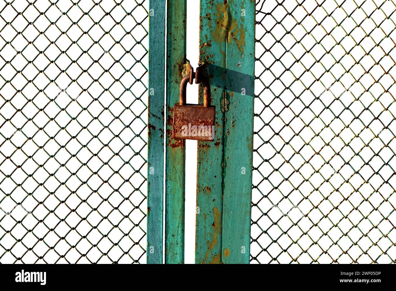 Padlock on mesh hi-res stock photography and images - Alamy