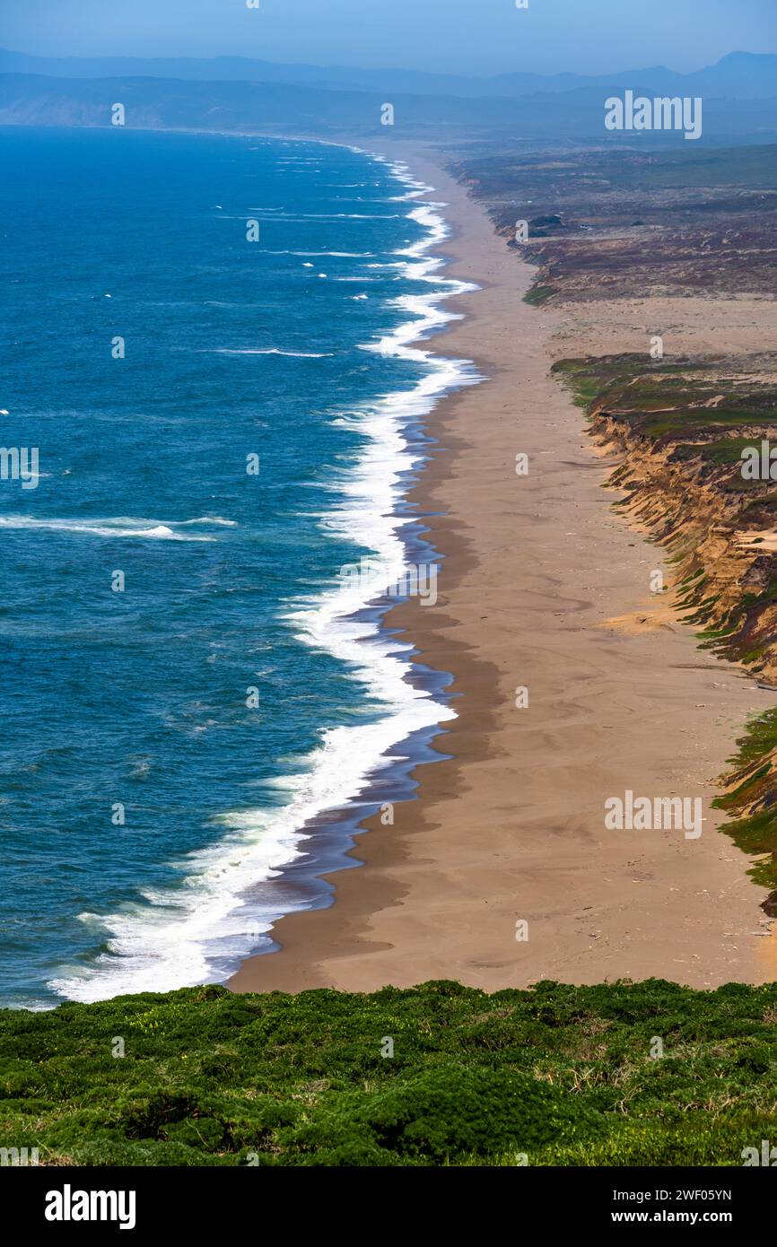 View of Point Reyes National Seashore and endless coastline in Northern ...