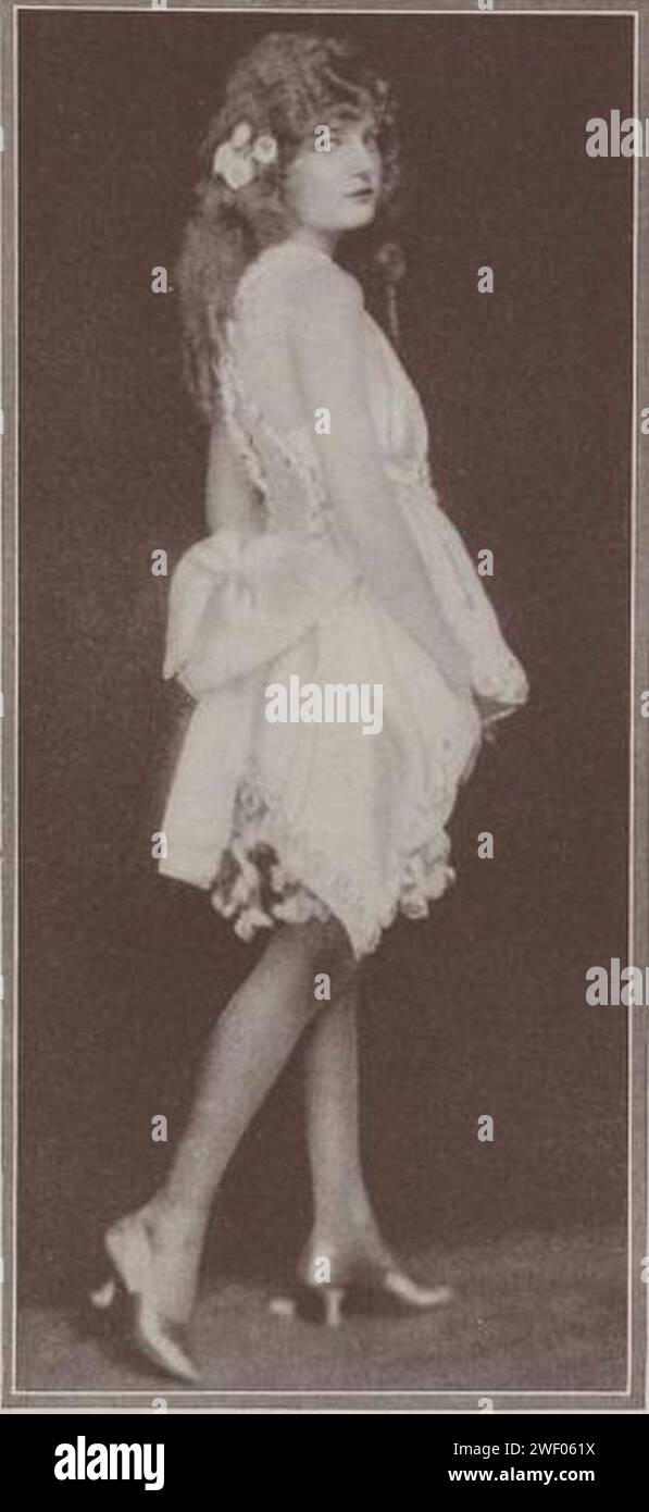 Annette Bade Shadowland January 1921 Stock Photo - Alamy