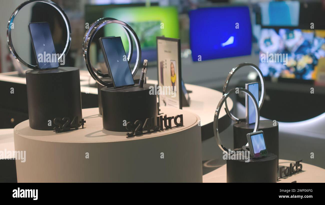 Brussels, Belgium. 26nd Jan, 2024. Photo of Samsung Galaxy S24 Ultra ...