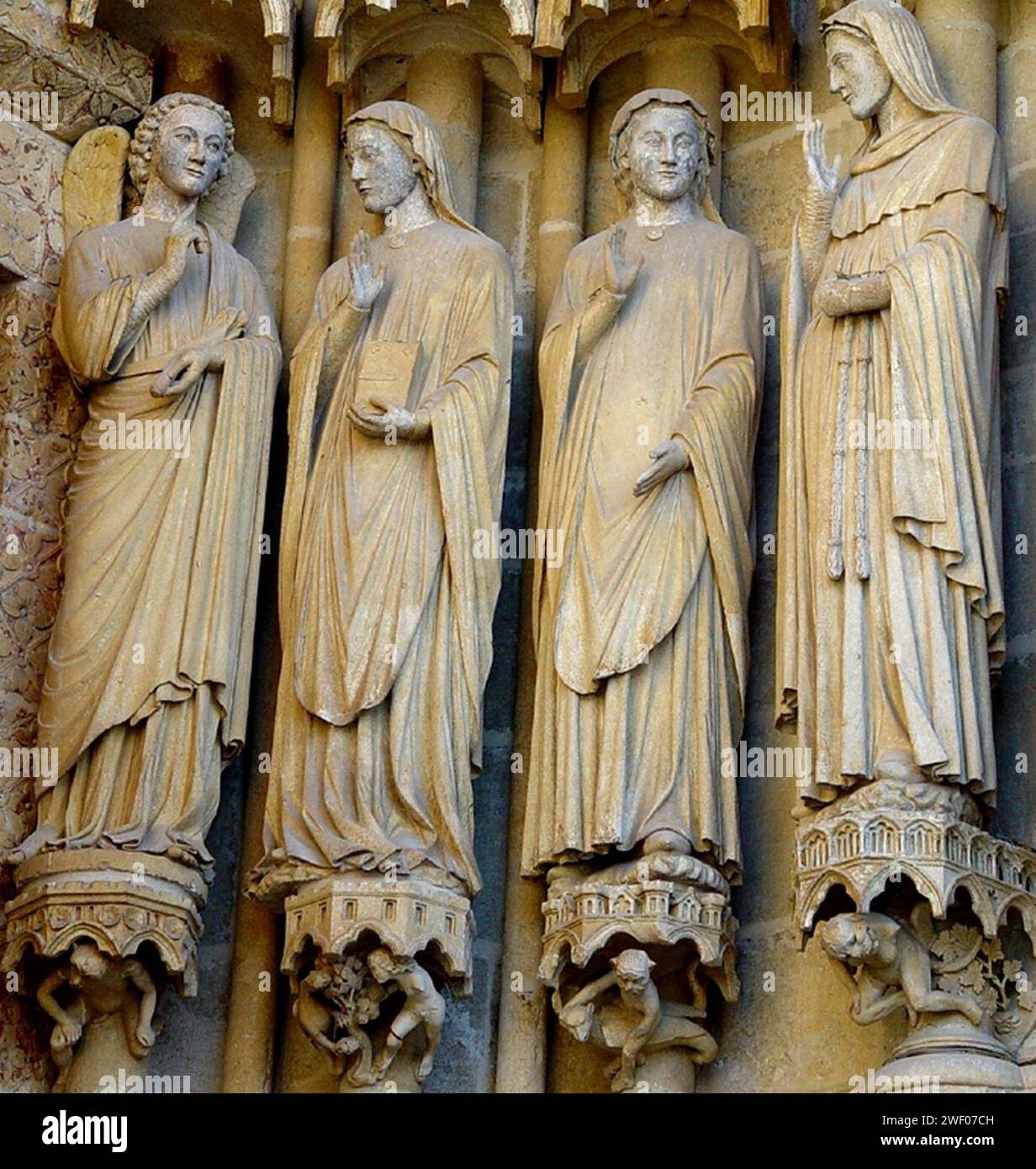 Annunciation and Visitation, stone sculpture - Vanderbilt ACT ...