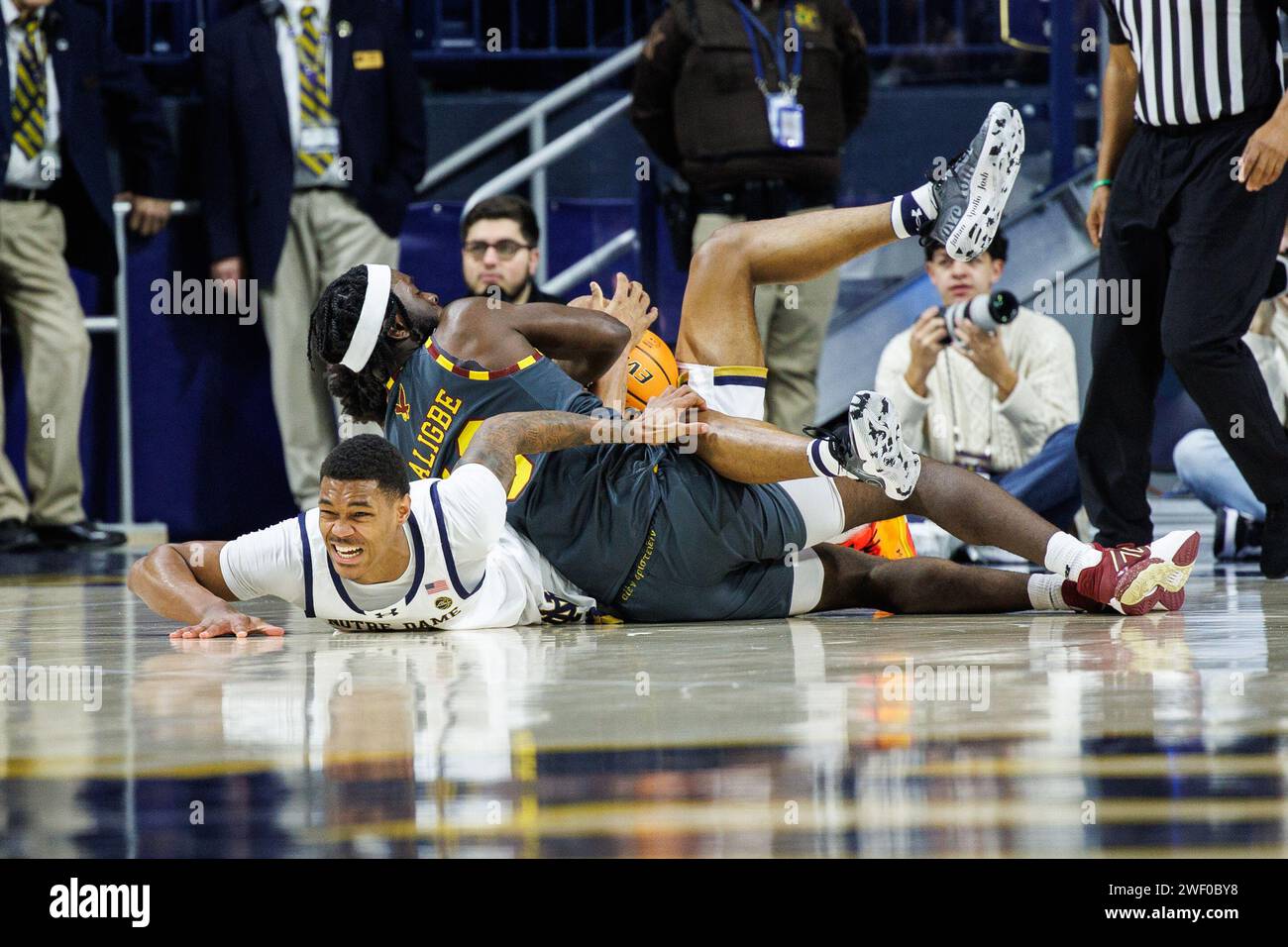 South Bend, Indiana, USA. 27th Jan, 2024. Notre Dame forward Tae Davis ...