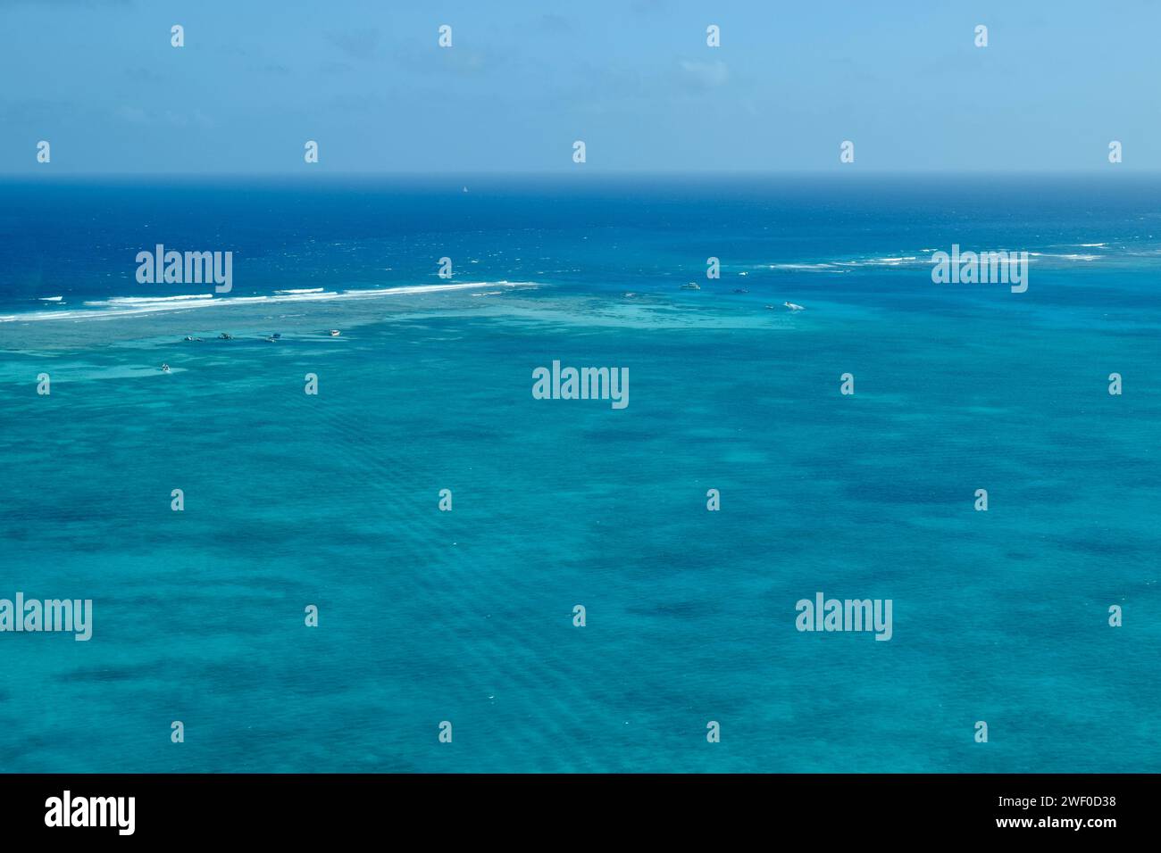 Mesoamerican barrier reef aerial hi-res stock photography and images ...