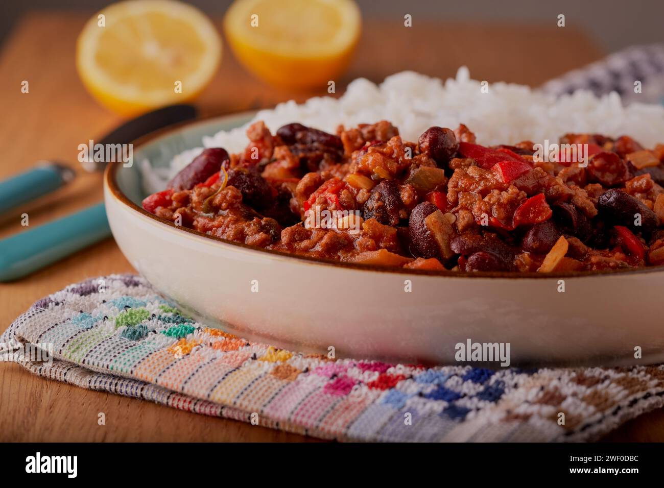 Chilli con carne and rice hi-res stock photography and images - Alamy
