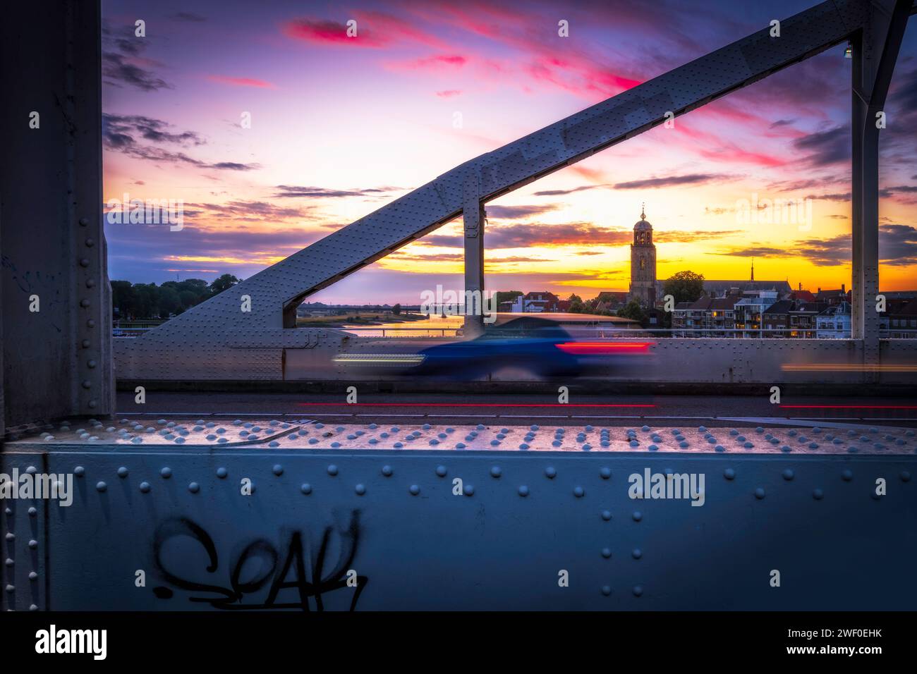 Bridgeoverview hi-res stock photography and images - Alamy