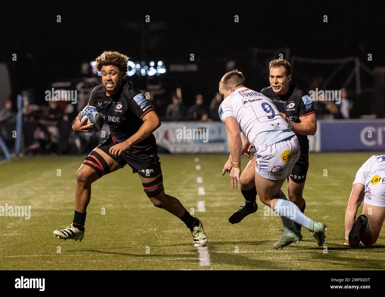 London, UK. 26th Jan 2024. Saracens Andy Christie and Exeter Tigers Stu ...