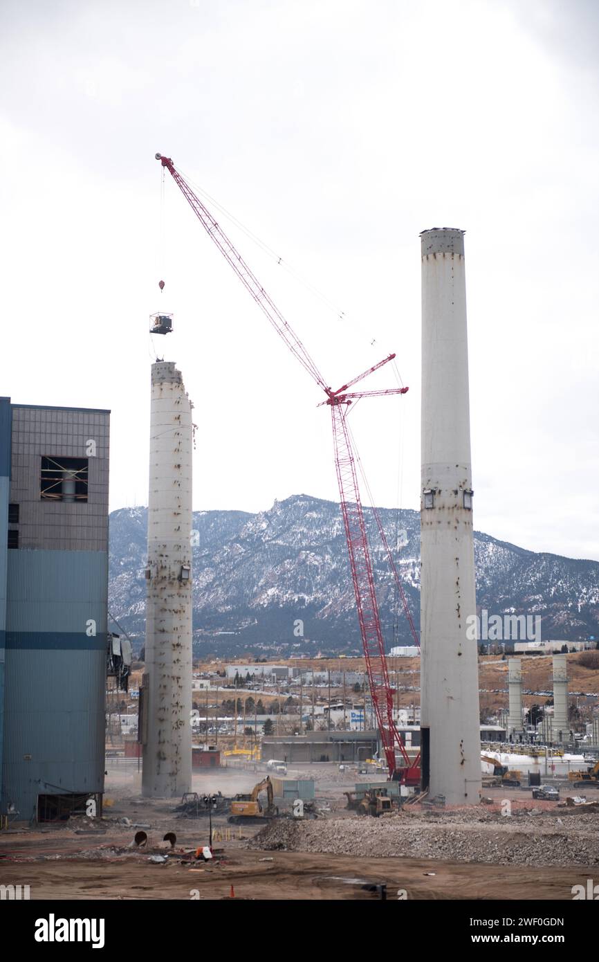 Decommissioning fossil fuel plant hi-res stock photography and images ...