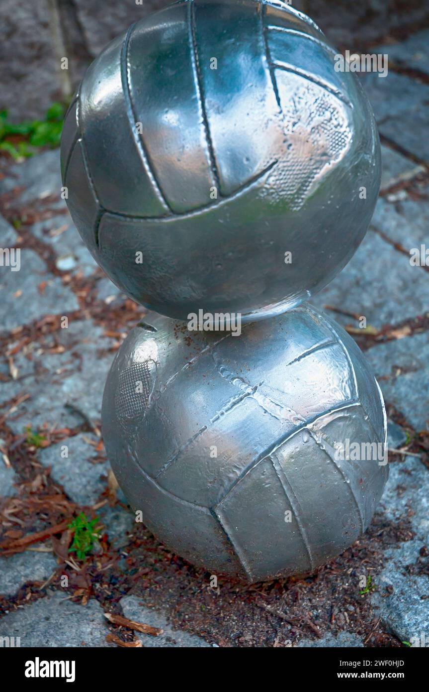 Metal statue of balls Stock Photo - Alamy