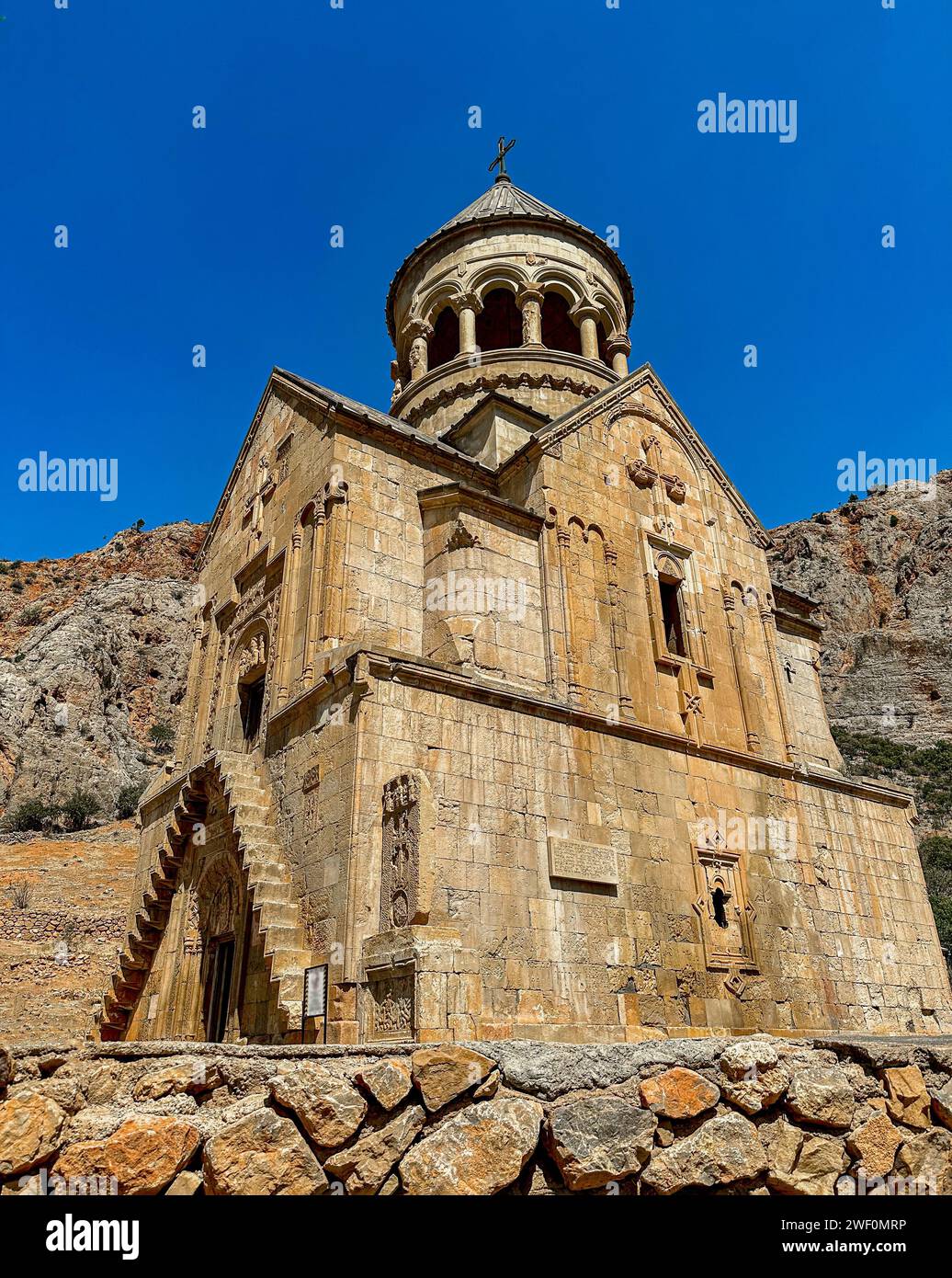 Ancient history building hi-res stock photography and images - Alamy