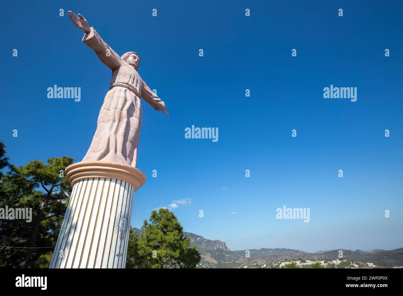 Taxco city lookout with Jesus Christ monument Cristo Rey overlooking ...