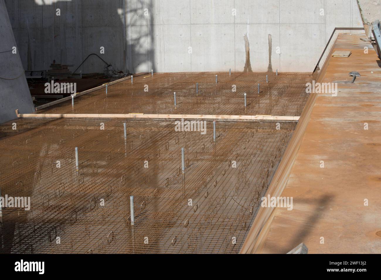 steel or iron steel as a building material in the construction industry ...