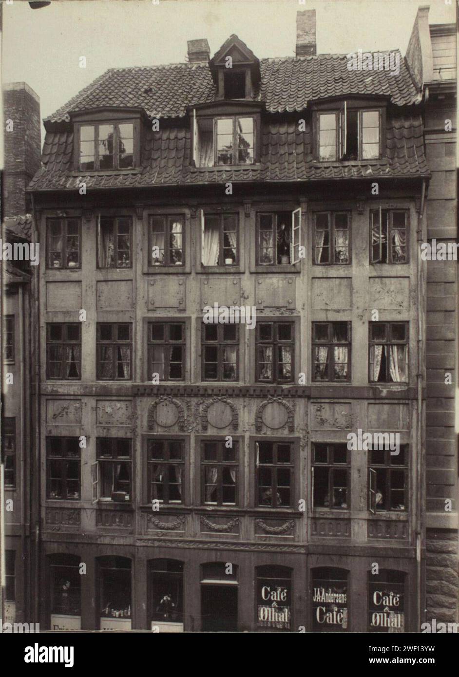 Antonigade hi-res stock photography and images - Alamy