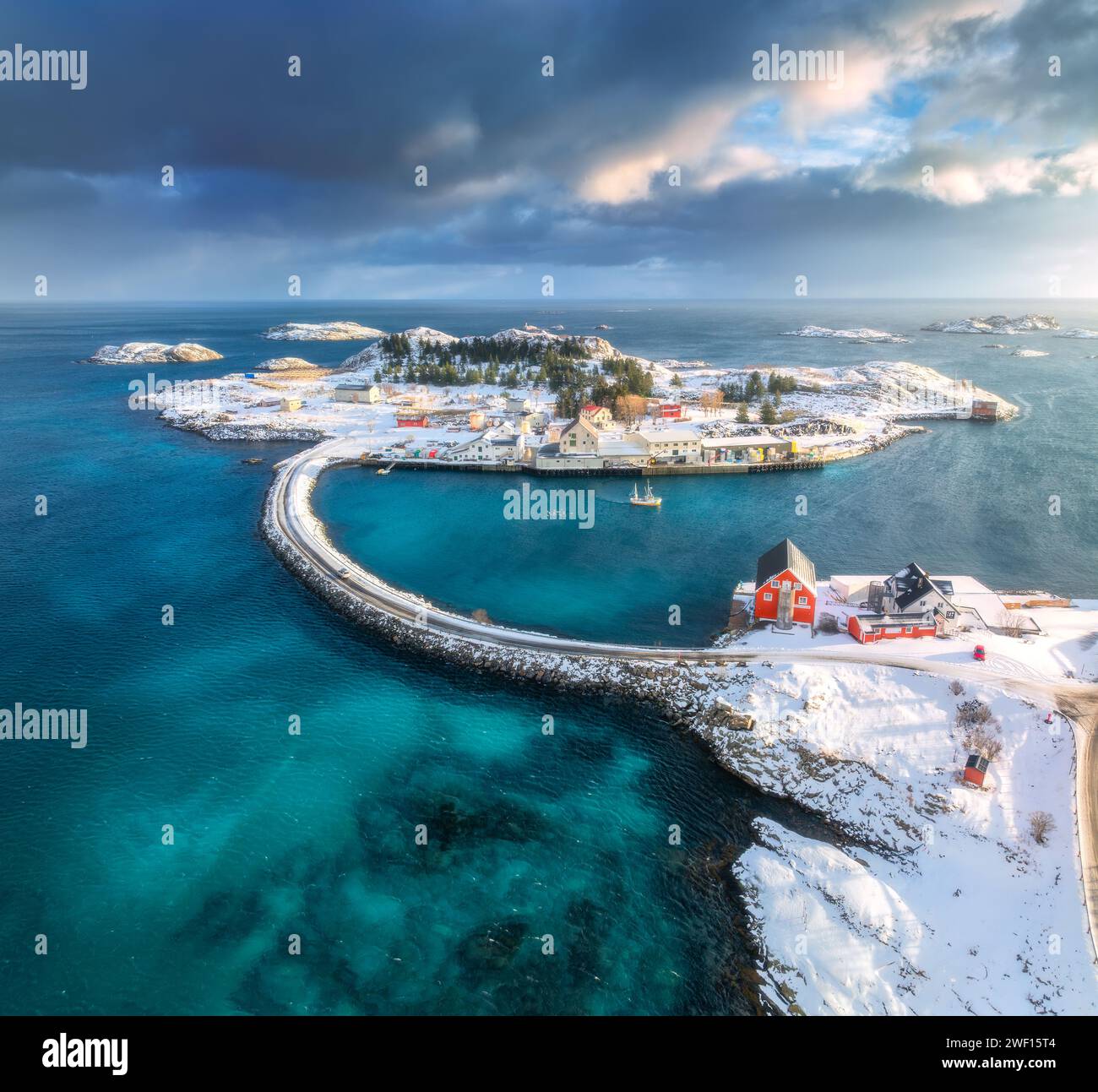 Henningsvaer bridge lofoten islands nordland hi-res stock photography ...