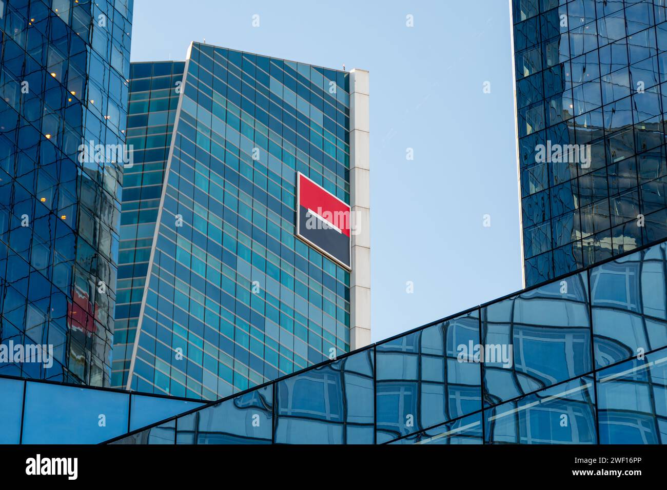 Sg logo hi-res stock photography and images - Alamy