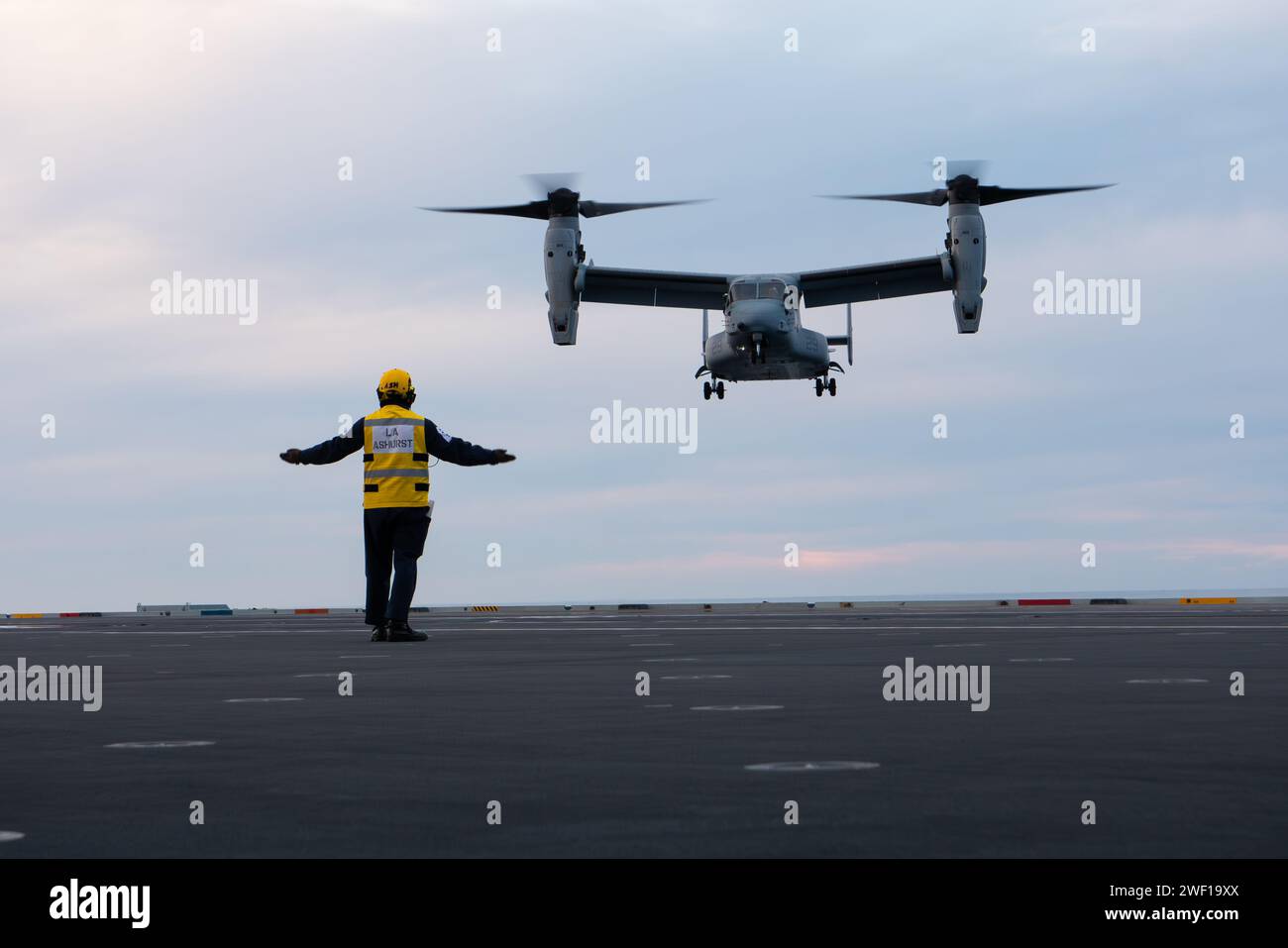 HX-21 Completes V-22 Osprey Sea Trials Aboard the HMS Prince of Wales ...