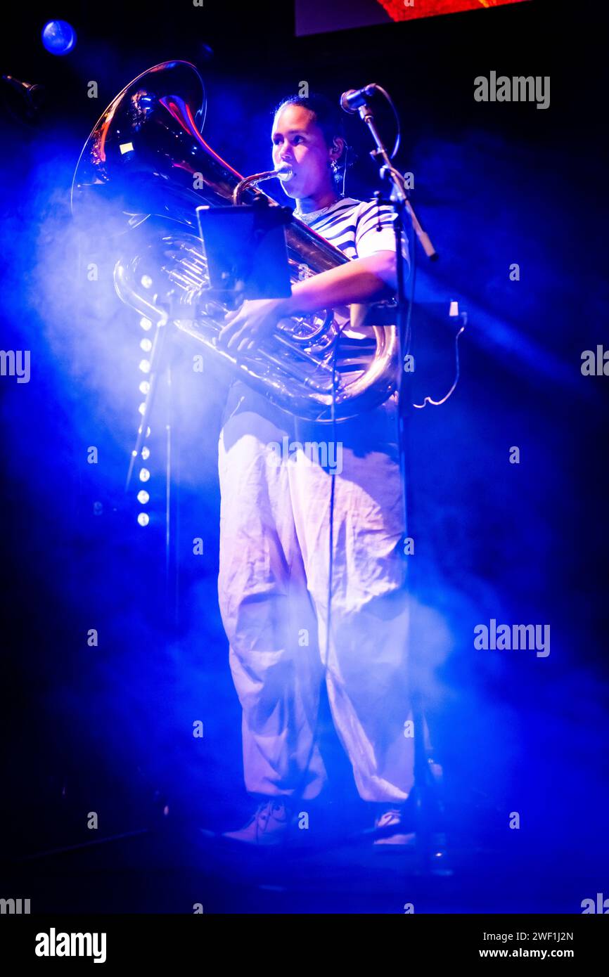 Anna meredith live 2024 hi-res stock photography and images - Alamy