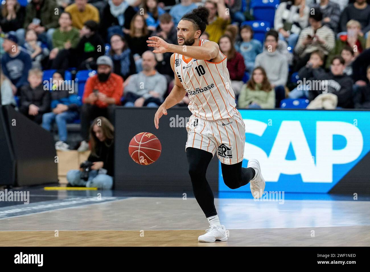 Heidelberg, Deutschland. 27th Jan, 2024. Kaza Kajami-Keane (Chemnitz ...